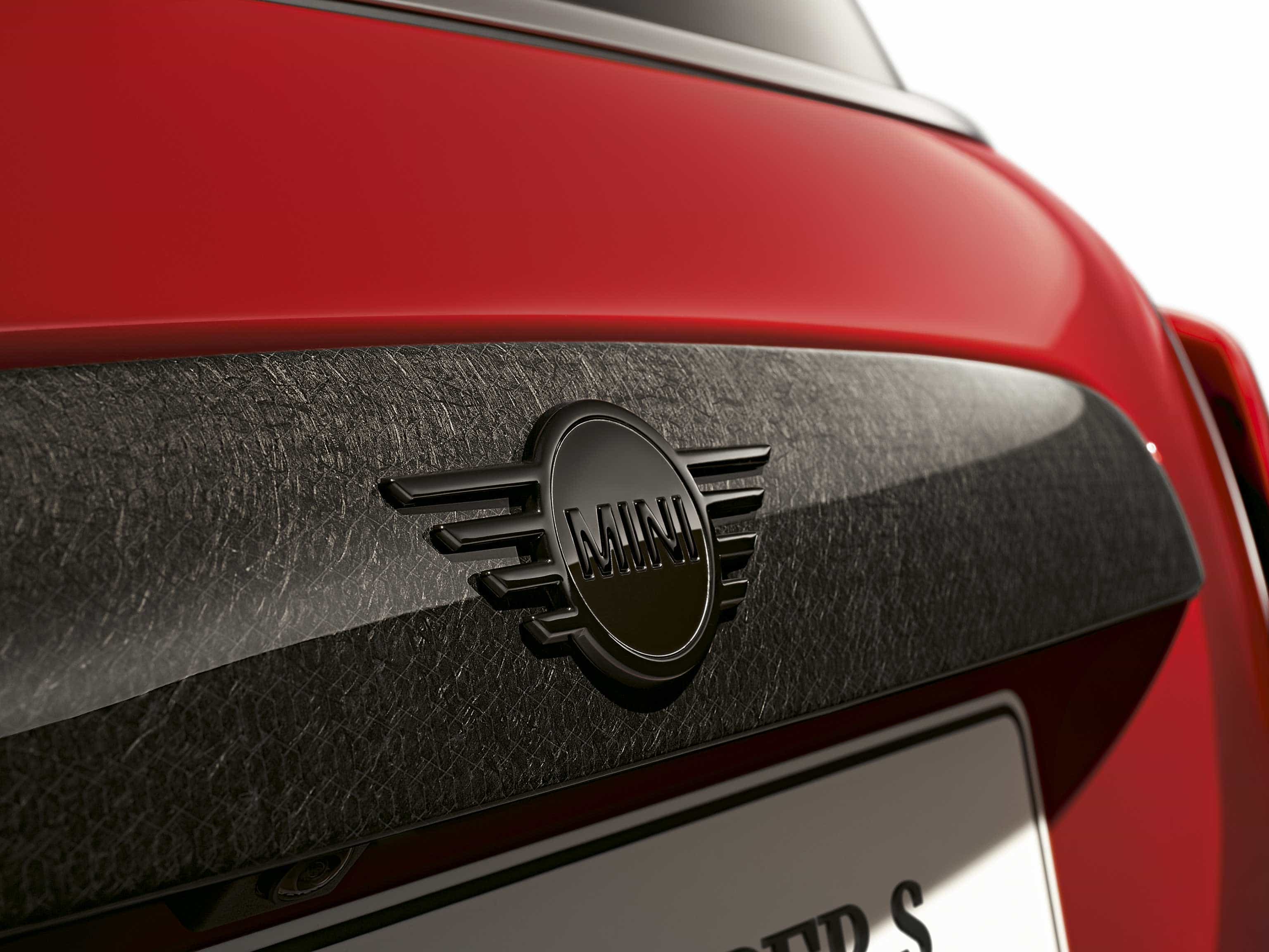 MINI JOHN COOPER WORKS ACCESSORIES SPECIAL.